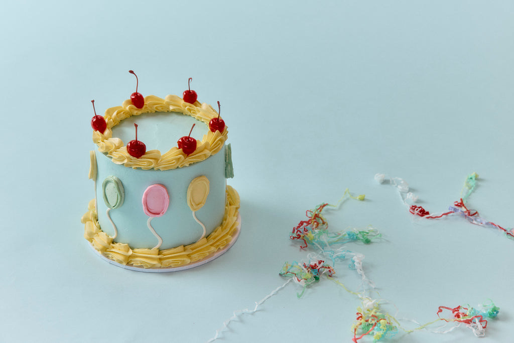 Balloon Burst – Miss Trixie Drinks Tea