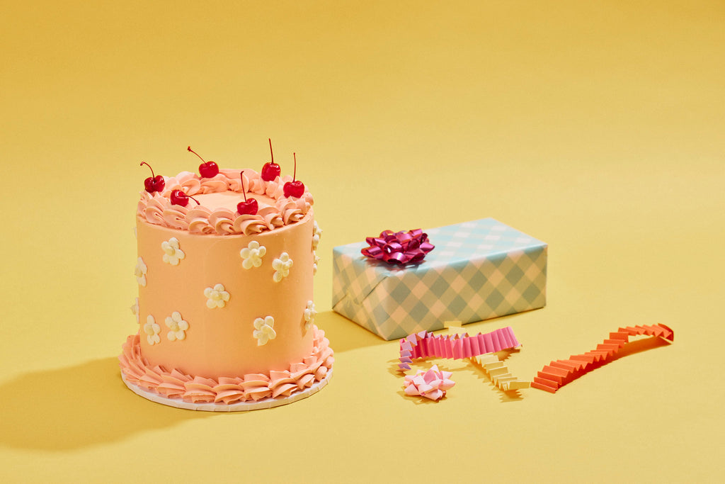 Dreamy Daisy – Miss Trixie Drinks Tea