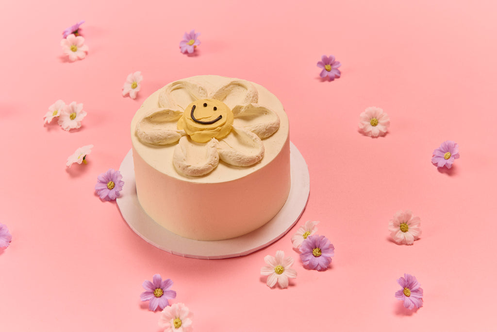 Daisy Face – Miss Trixie Drinks Tea